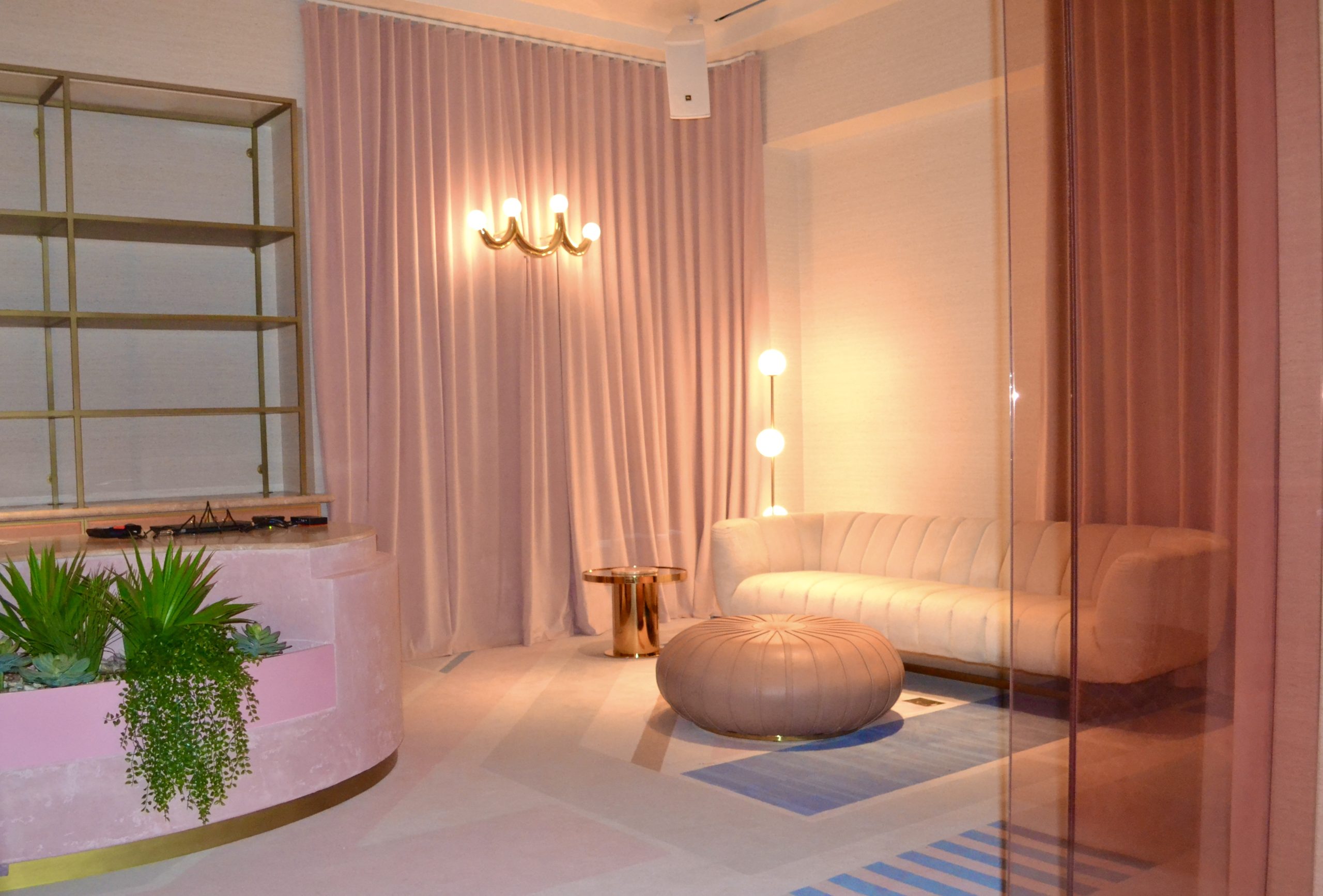 Virgin Hotels Las Vegas: A Guided Tour - GoVisit.Guide