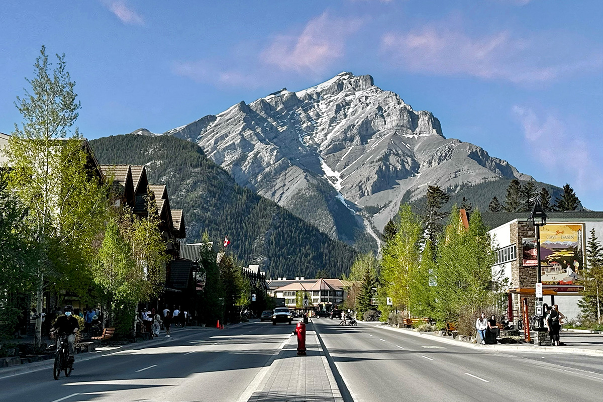 A Summer Weekend in Banff - GoVisit.Guide