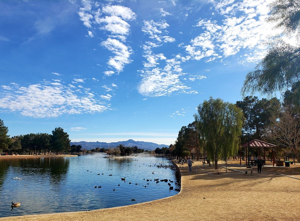 Exploring Las Vegas With Xharlie Black of Mad Apple - GoVisit.Guide