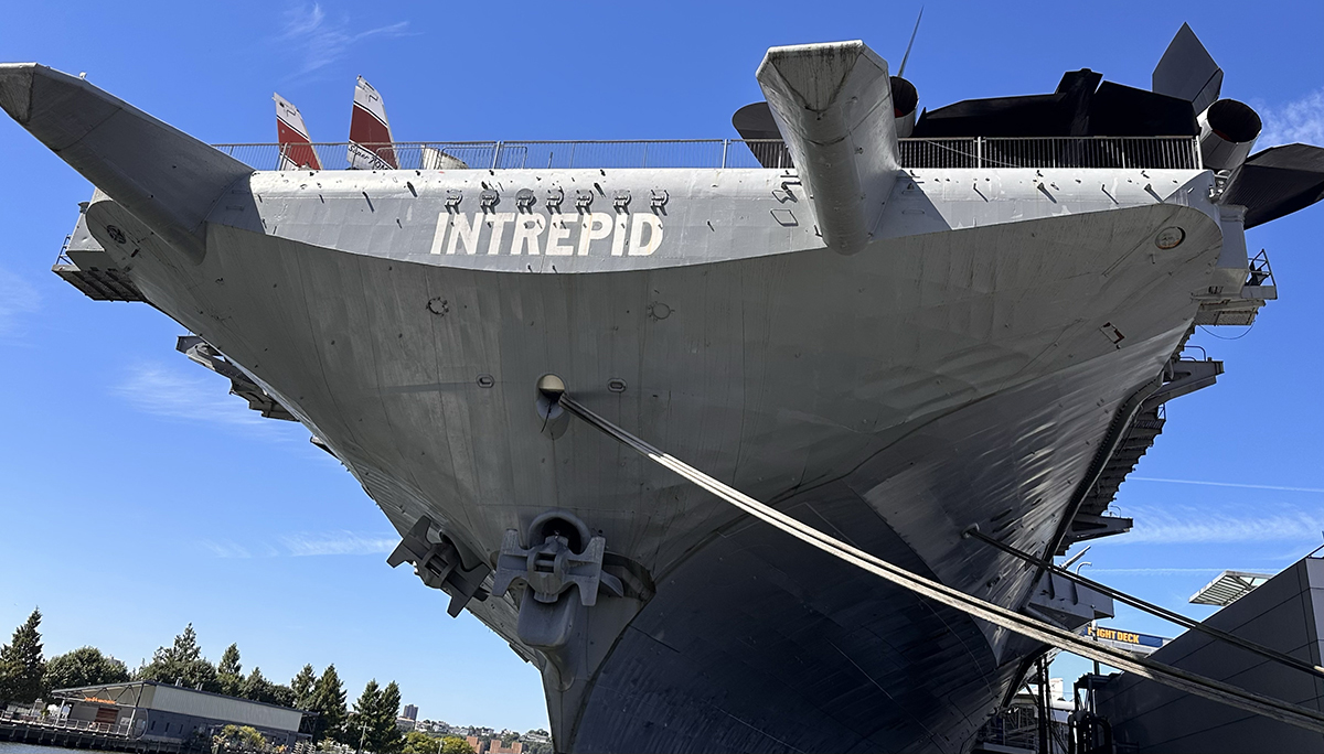 Intrepid Sea, Air & Space Museum - GoVisit.Guide