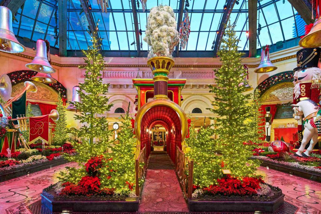 All Aboard the Holiday Display at Bellagio in Las Vegas - GoVisit.Guide